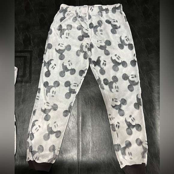 Disney | Intimates & Sleepwear | Disney Mickey Mouse Softthickfluffy ...